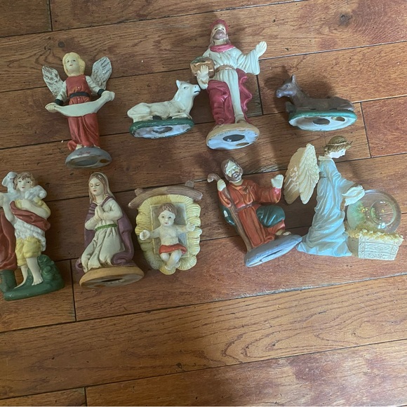 Holiday | Nativity Of Jesus Set Figurnes | Poshmark